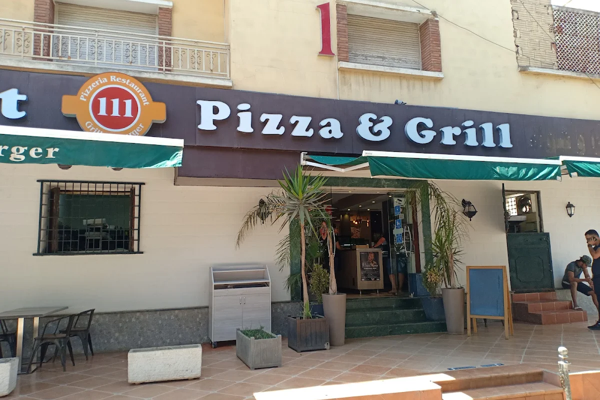 111 Restaurant - Pizzeria et restaurant - Restaurant Oran - Tripinafrica
