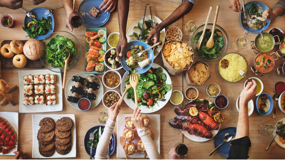 Afro brunch à la villa anakao - Tours & Excursions Abidjan - Trip in Africa
