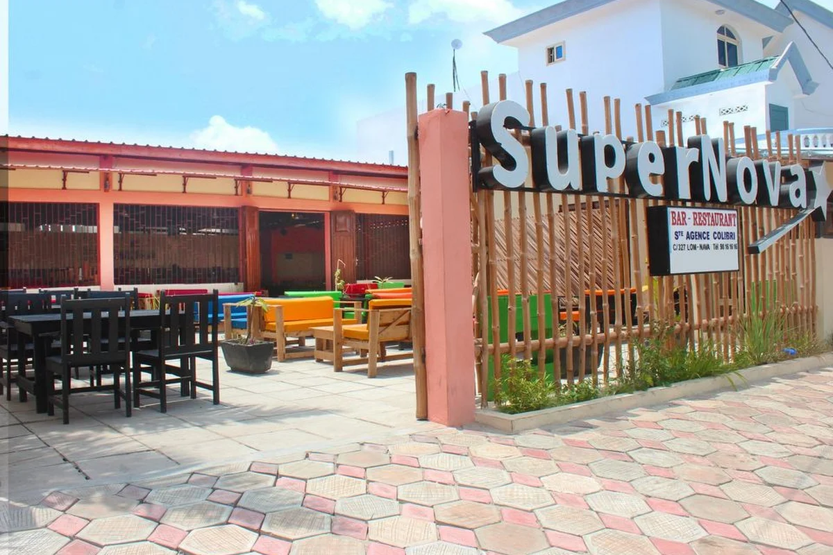 Bar-Restaurant SuperNova - Restaurant Cotonou - Tripinafrica