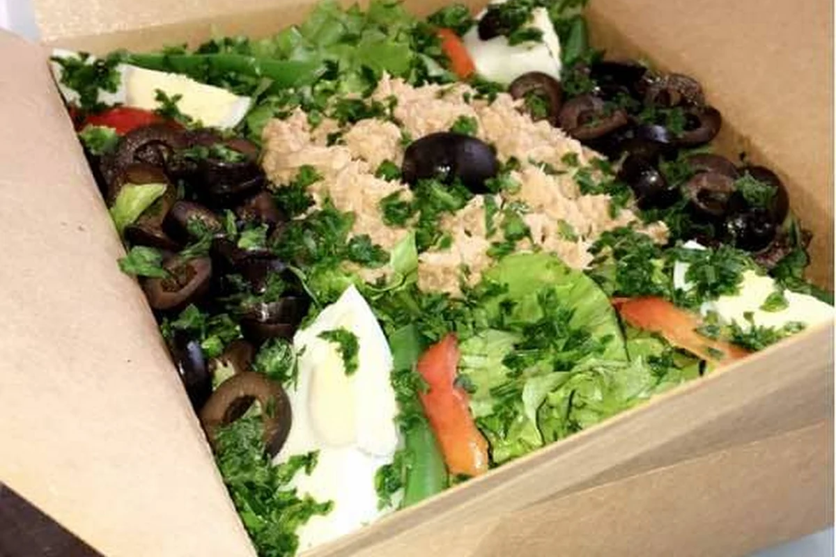 Fresh Salad - Restaurant Cotonou - Tripinafrica
