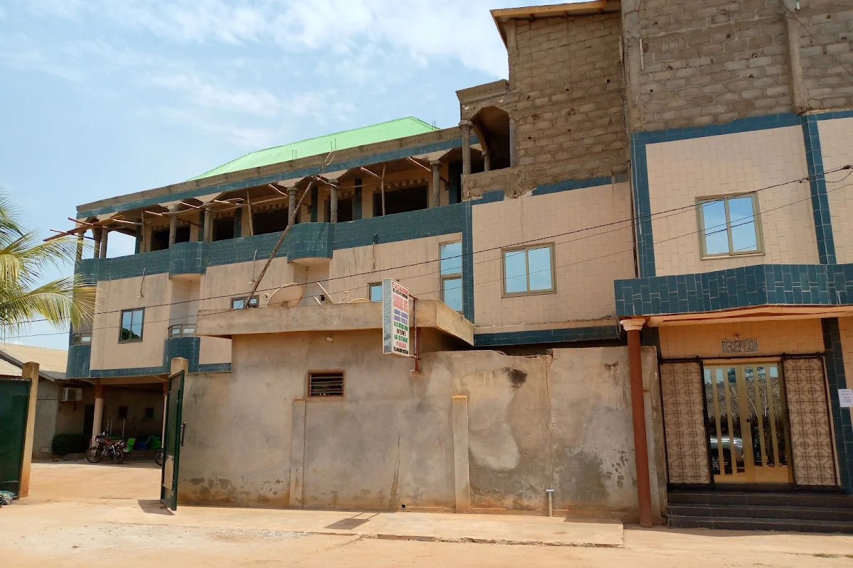 La Canadienne Hotel - Hotel Bohicon - Tripinafrica
