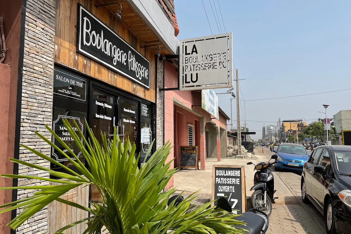 Le Lieu Unique - Restaurant Cotonou - Tripinafrica