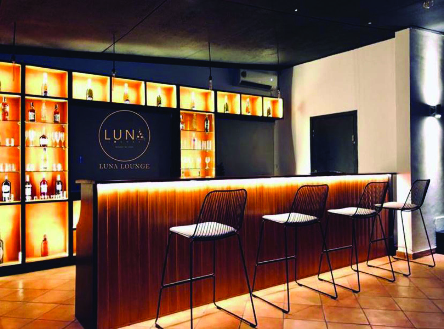 Luna Lounge - Restaurant Abidjan - Tripinafrica