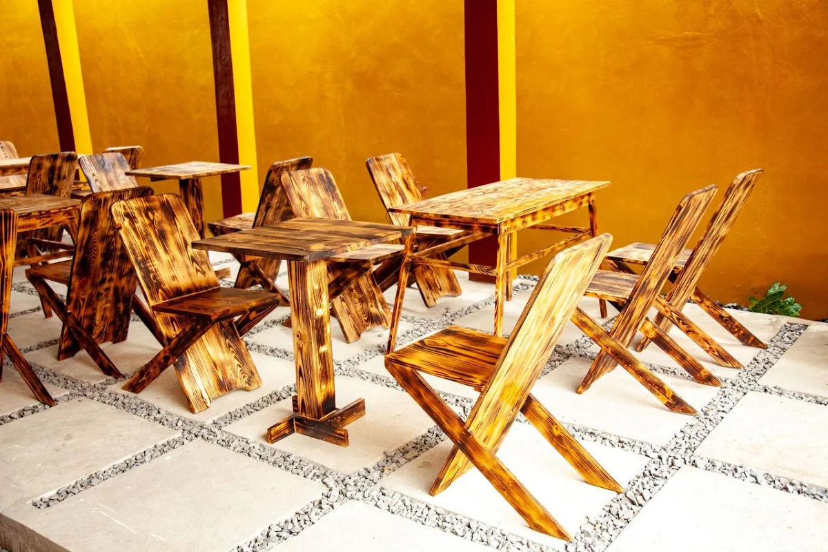 Maquis Piment Rouge - Restaurant Cotonou - Tripinafrica